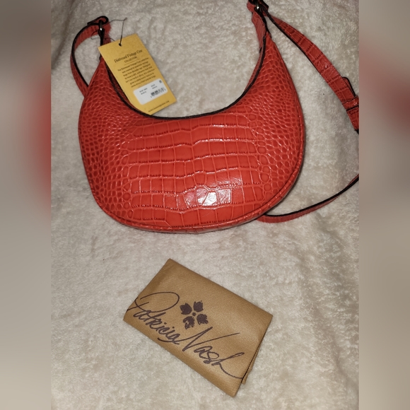 Patricia Nash | Bags | Nwt Patricia Nash Coley Leather Crescent ...